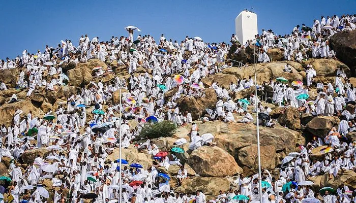 Hajj 2026 Guide: Dates, Rules & Travel Support with Noussouki